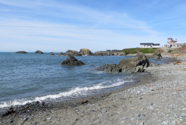 Battery Point Lighthouse Beach in Crescent City, CA - California Beaches