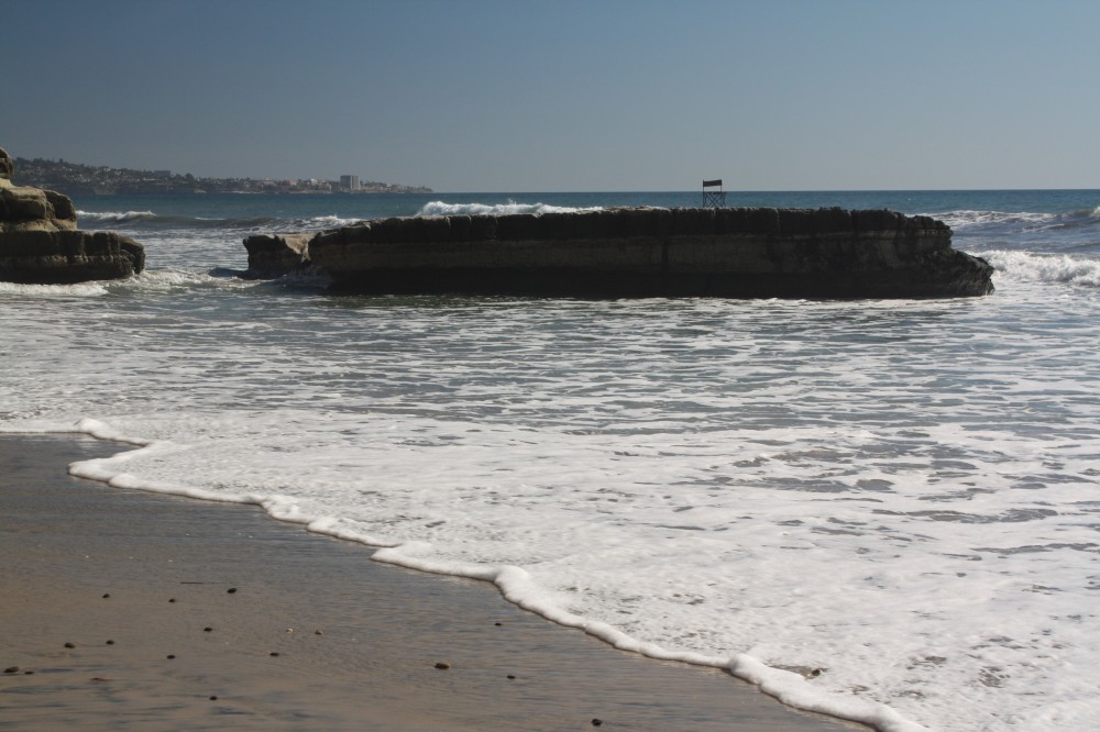 Flat Rock Beach at Torrey Pines in La Jolla, CA - California Beaches