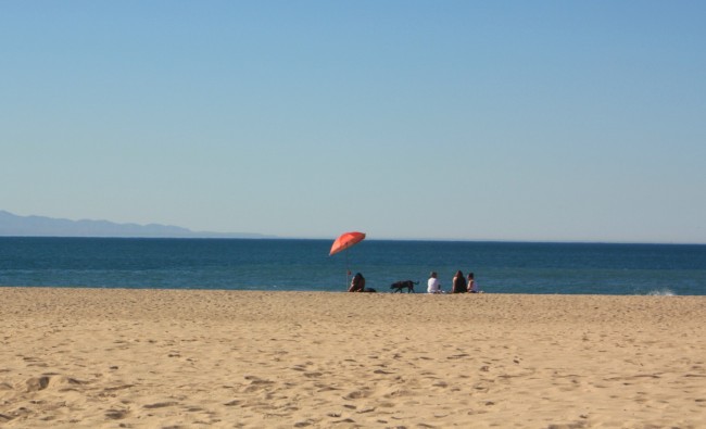 Neptune Square Beach in Oxnard, CA - California Beaches