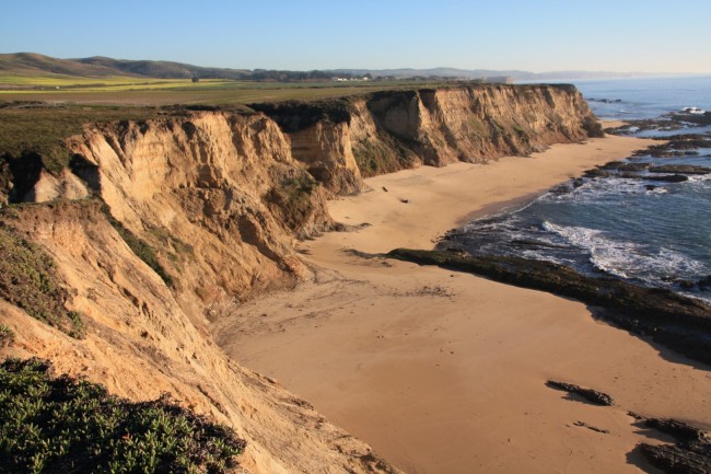 Cowell Ranch Beach in Half Moon Bay, CA - California Beaches