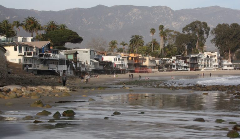 Hammonds Beach in Montecito, CA - California Beaches