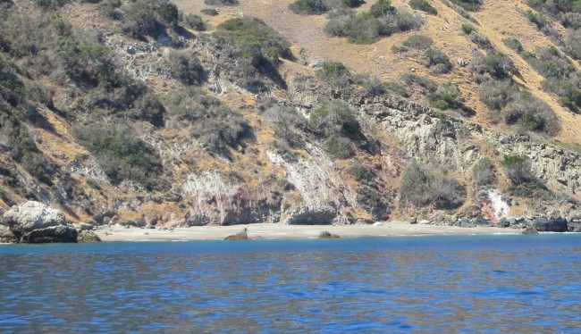 Rippers Cove on Catalina Island in Avalon, CA - California Beaches