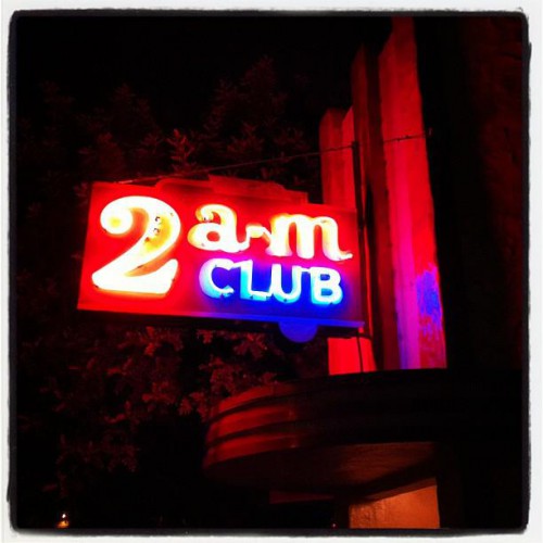 The Two Am Club, Mill Valley, CA - California Beaches