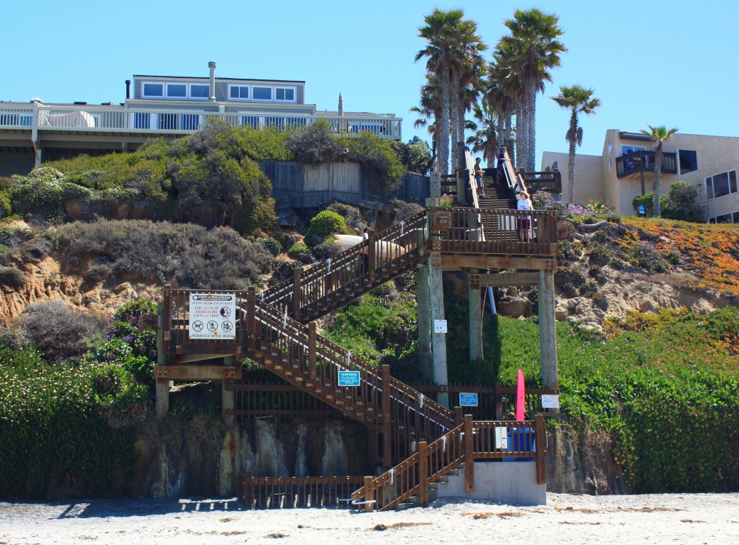 Leucadia State Beach in Encinitas - California Beaches