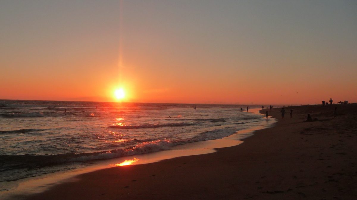 The 10 Best Beaches To Watch The Sunset In California