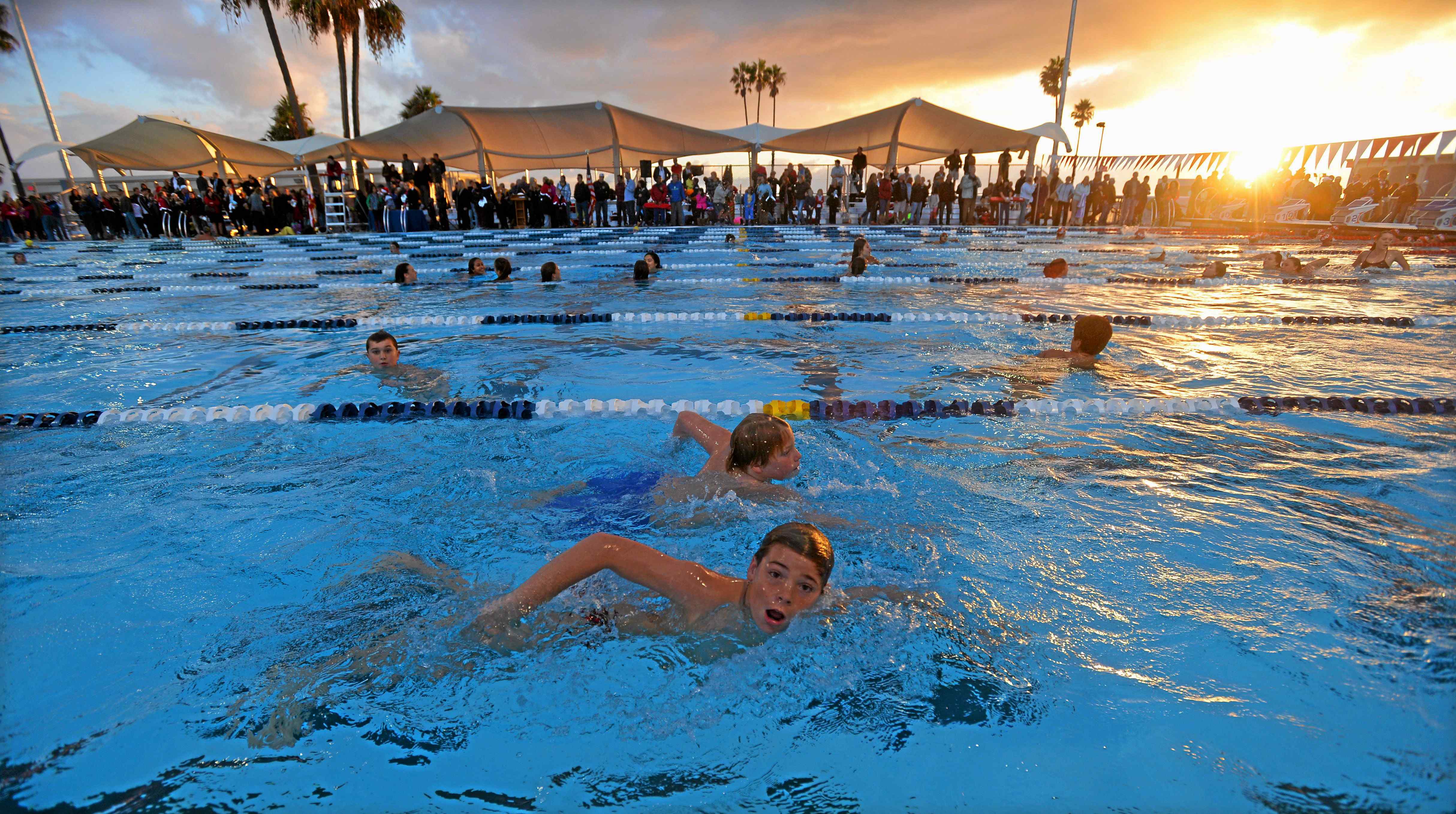 Belmont Pool, Long Beach, CA - California Beaches